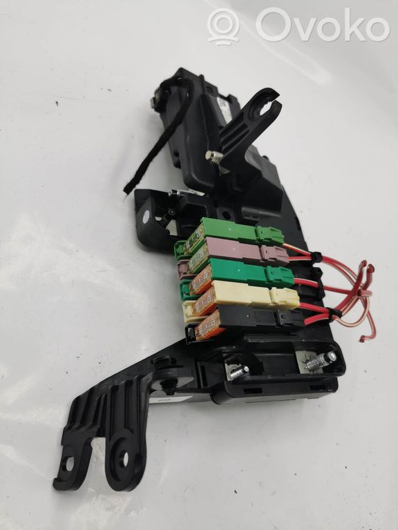 A0009820123 Mercedes-Benz ML W166 Boîte à fusibles, 239,40 € | OVOKO