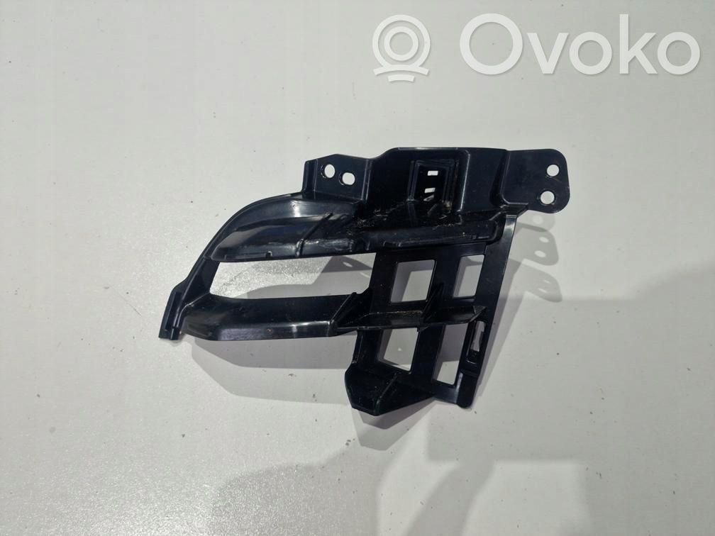3V0807724 Skoda Superb B8 (3V) Front bumper lower grill, €14.12 | RRR
