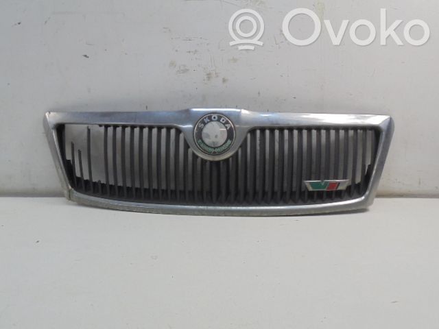1Z0853668 Skoda Octavia Mk2 (1Z) Grotelės priekinės, 19,53 € | RRR