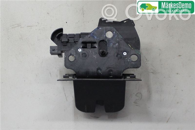 8P4827505C Audi Q7 4M Takaluukun/tavaratilan lukon vastakappale, 29,01 ...