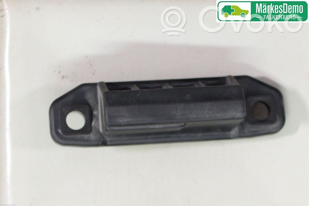 84840-F4010 Toyota Yaris XP210 Takaluukun/tavaratilan luukun ulkokahva ...