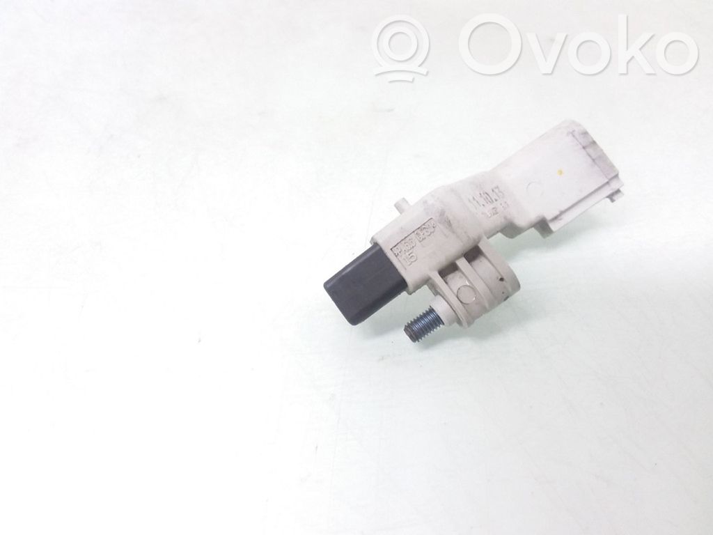 03C906433A Volkswagen PASSAT B7 Crankshaft position sensor, €15.00 | RRR