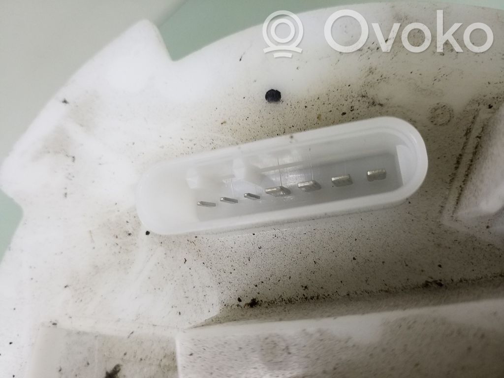 ARA128478 Mercedes-Benz C W205 Pompe à carburant dans le réservoir ...