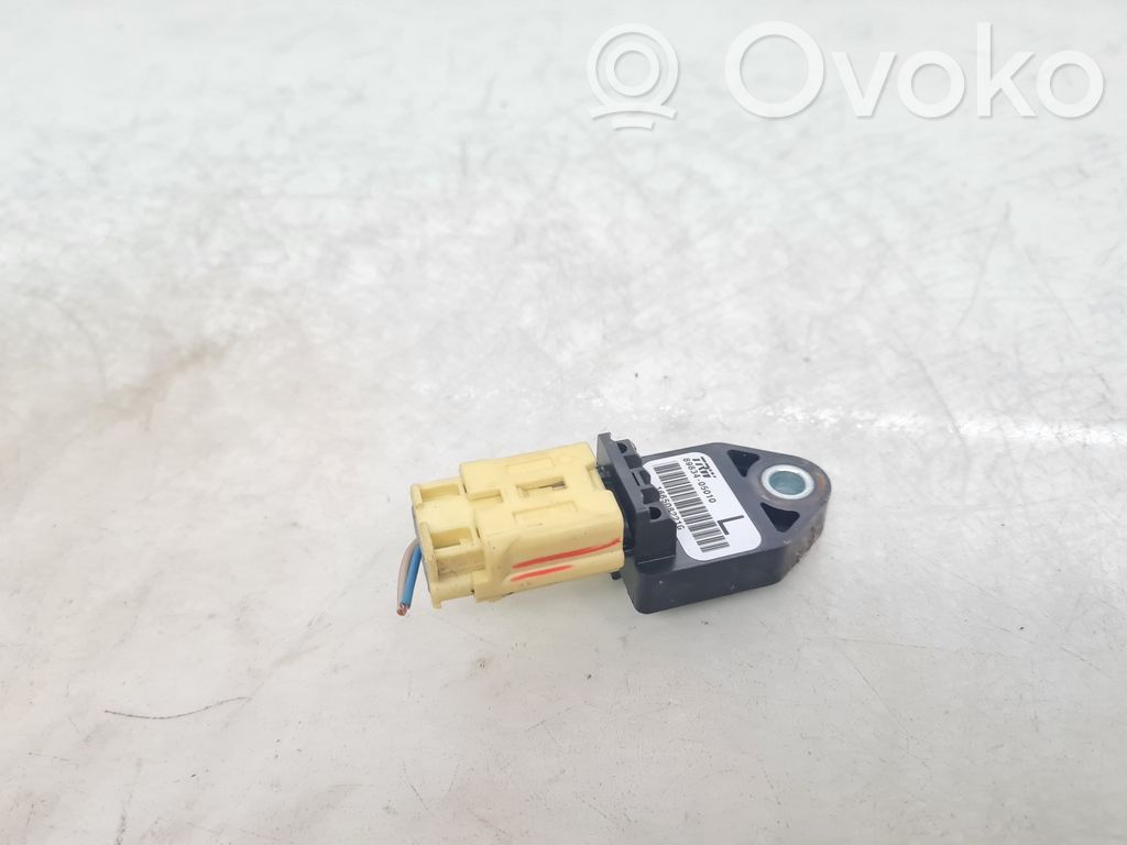 8983405010 Toyota Avensis T250 Capteur de collision / impact de déploiement d'airbag, 7,00 € | OVOKO
