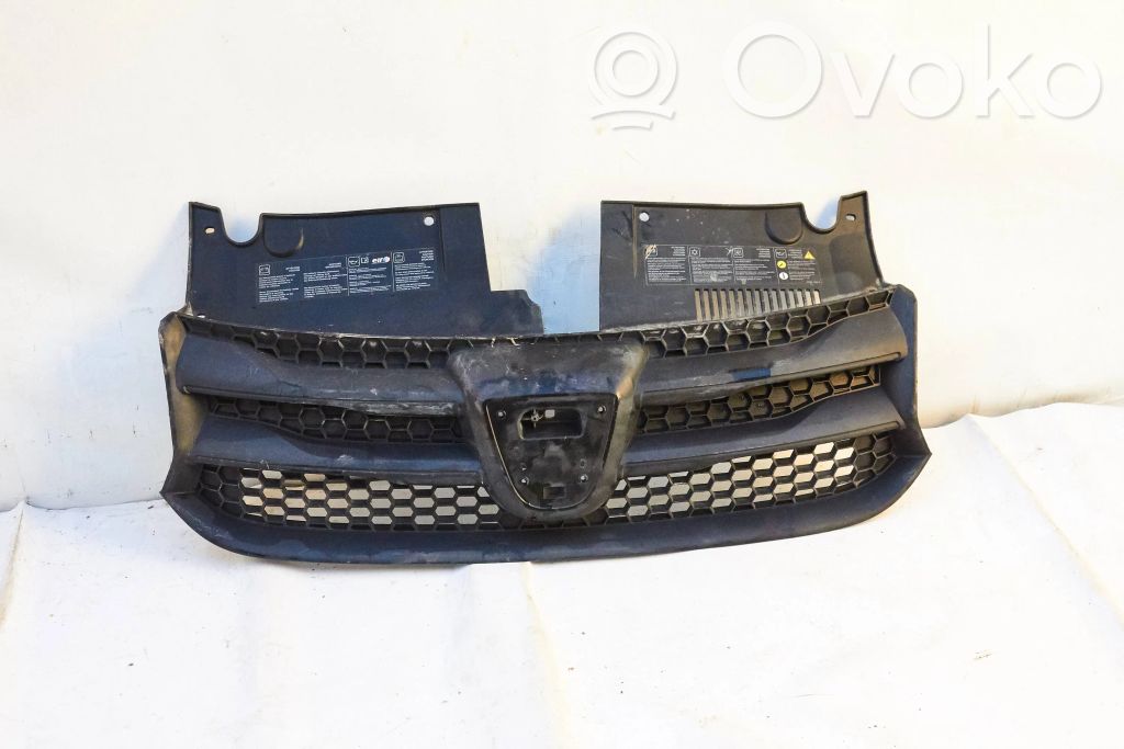 623103971r Dacia Logan II Grille de calandre avant, 50,00 € | OVOKO