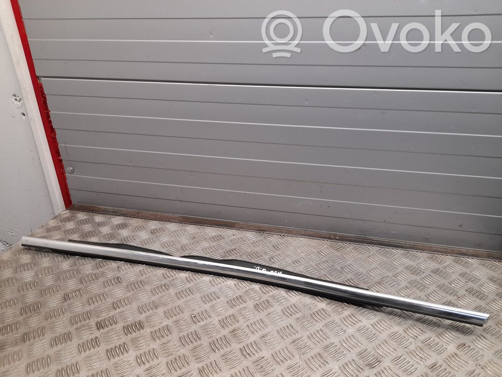 4H4853764C Audi A8 S8 D4 4H Moulures des vitres de la porte arrière, 39 ...