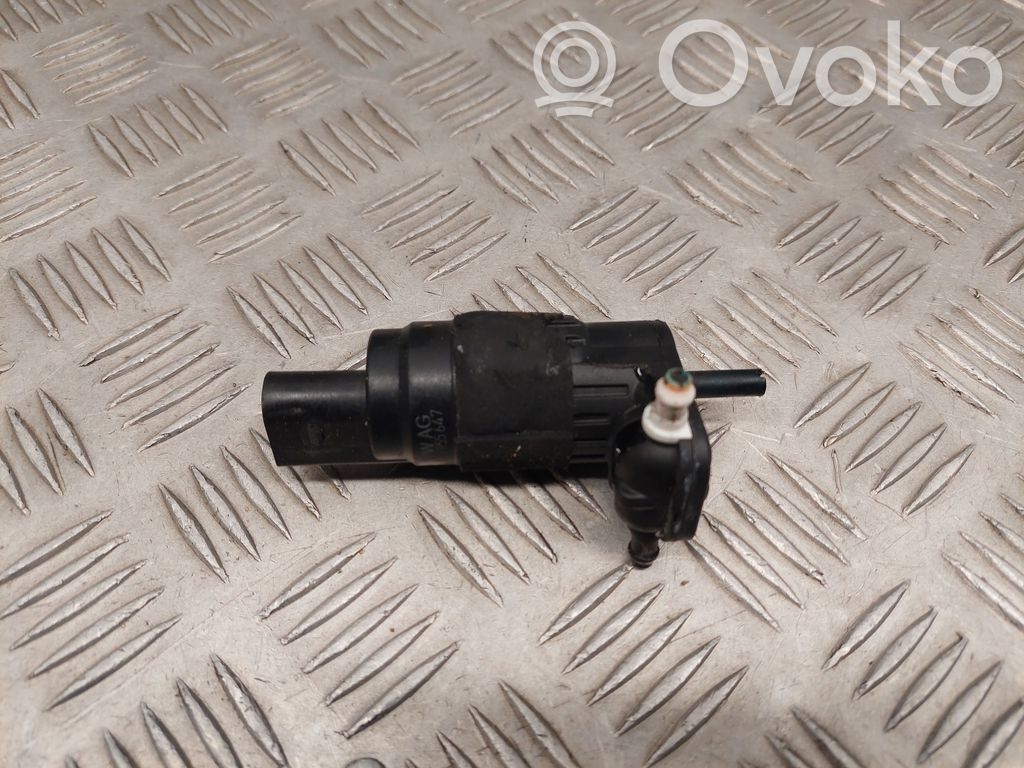 8K9955647 Audi Q5 SQ5 Windscreen/windshield washer pump, €5.00 | RRR