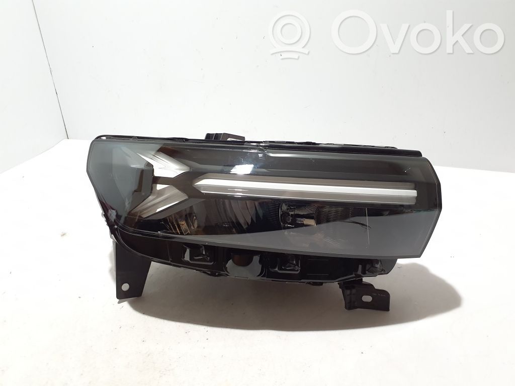 260107725R Dacia Duster Phare frontale, 660,00 € | OVOKO