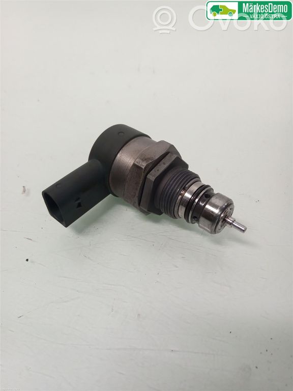 13537805734 BMW X1 E84 Regolatore di pressione del carburante, 133,93 ...