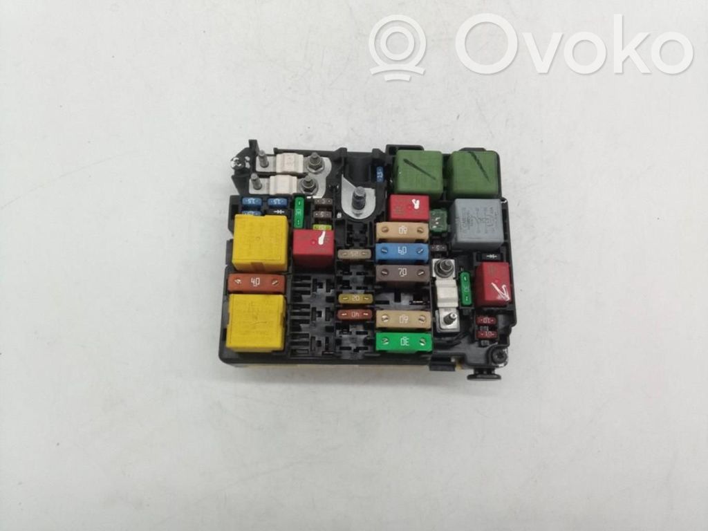 9804848580 Peugeot 2008 I Fuse module, €64.07 | RRR
