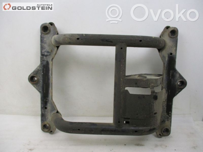 6752039 Land Rover Range Rover L322 Gearbox mounting bracket, €48.78 | RRR