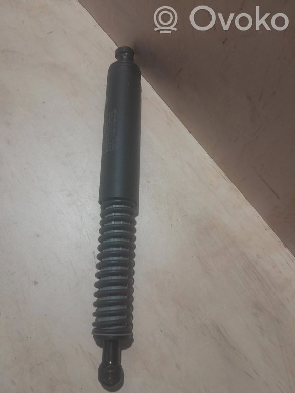 31217640 Volvo V70 Tailgate/trunk strut/damper, €7.00 | RRR