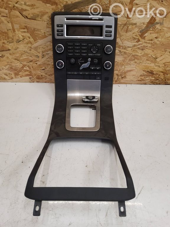 30672191 Volvo S80 Center console, €60.00 | RRR