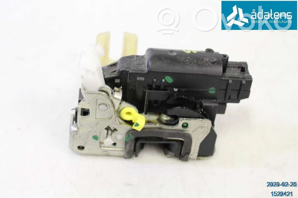 805038137R Dacia Duster Keskuslukituksen moottori, 45,54 € | OVOKO