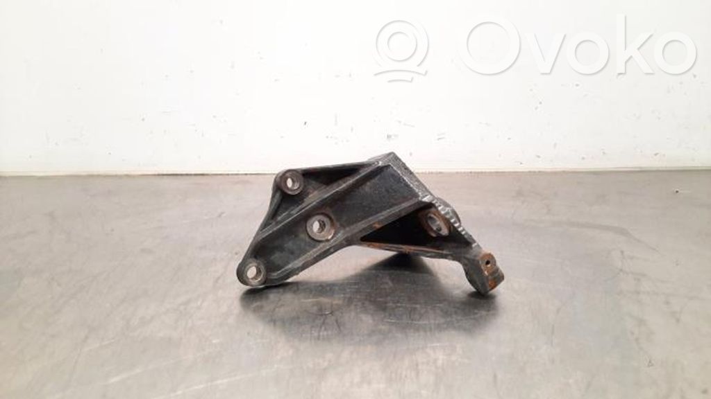 Iveco Daily 6th gen Engine mount bracket, €41.02 | RRR
