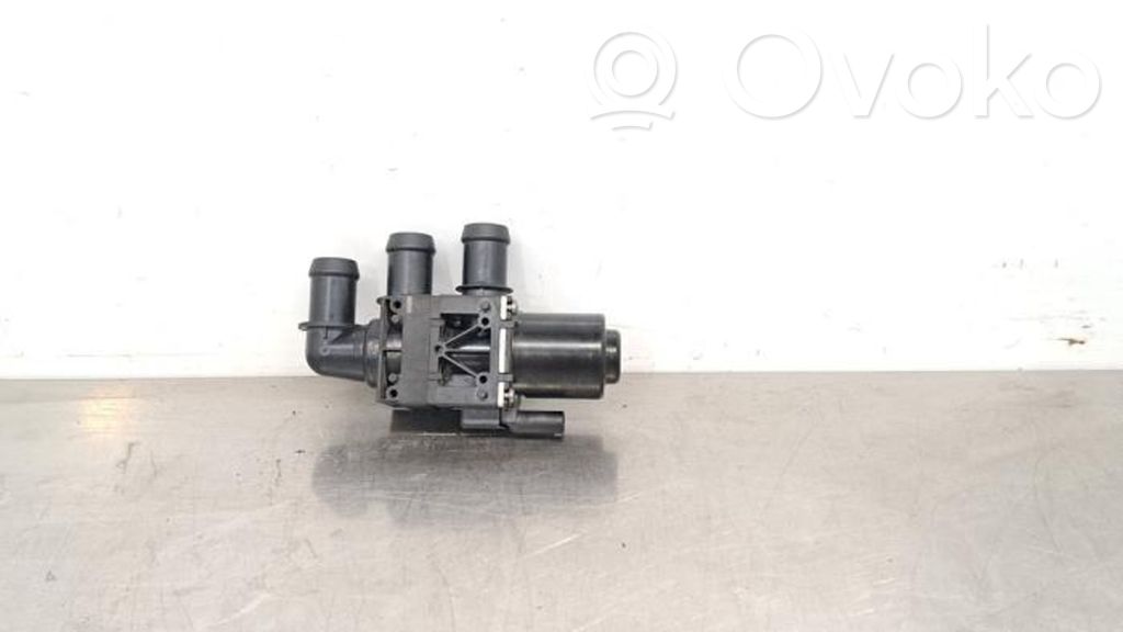 64119890553 BMW 3 G20 G21 Coolant heater control valve, €178.58 | RRR
