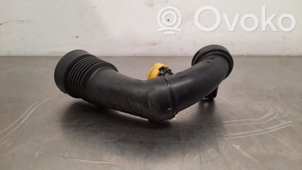 9810921180 Peugeot 3008 II Air intake hose/pipe, €27.35 | RRR