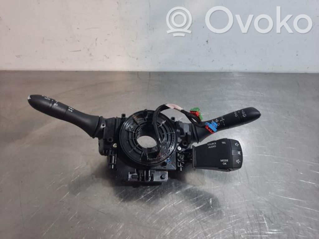 255678341R Renault Megane IV Commodo, commande essuie-glace/phare, 109 ...