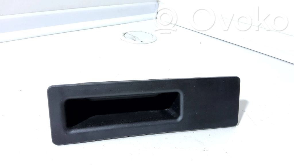 7463162 BMW 5 F10 F11 Poignée extérieure de hayon arrière, 18,00 € | OVOKO