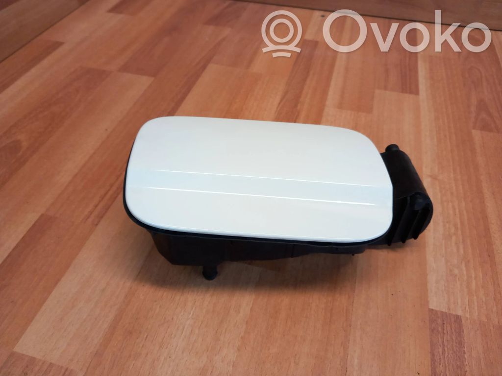 A2047500103 Mercedes-Benz C W204 Bouchon, volet de trappe de réservoir ...