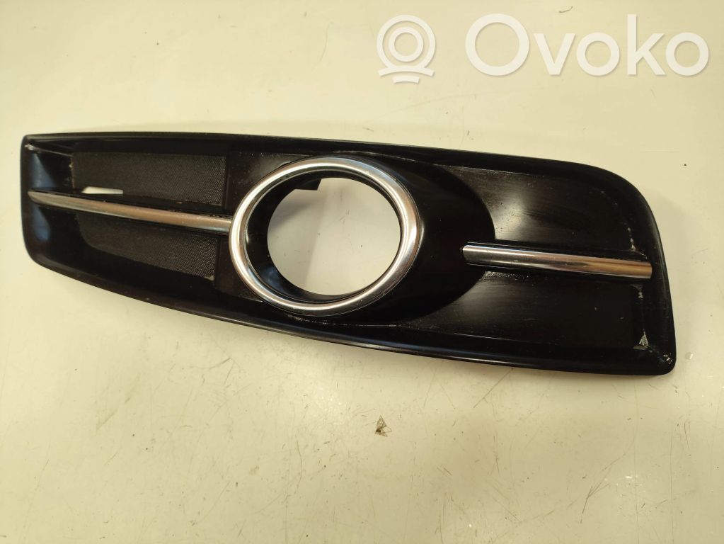 8P0807682 Audi A3 S3 8P Etusumuvalon ritilä, 40,00 € | OVOKO