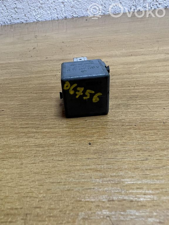 A0025422619 Mercedes-Benz E W211 Autres relais, 10,00 € | OVOKO