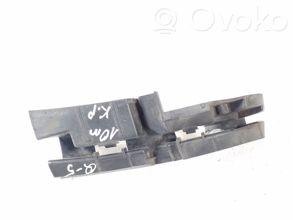 8R0807277 Audi Q5 SQ5 Front bumper mounting bracket, €10.00 | RRR