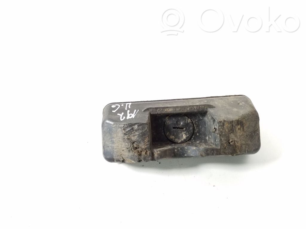 A0009986750 Mercedes-Benz E W212 Jack pad point de levage au Cric, 4,50 ...