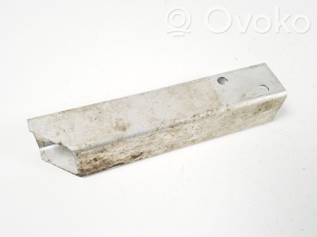 A2466260088 Mercedes-Benz B W246 W242 Priekinio žibinto laikiklis, 14 ...