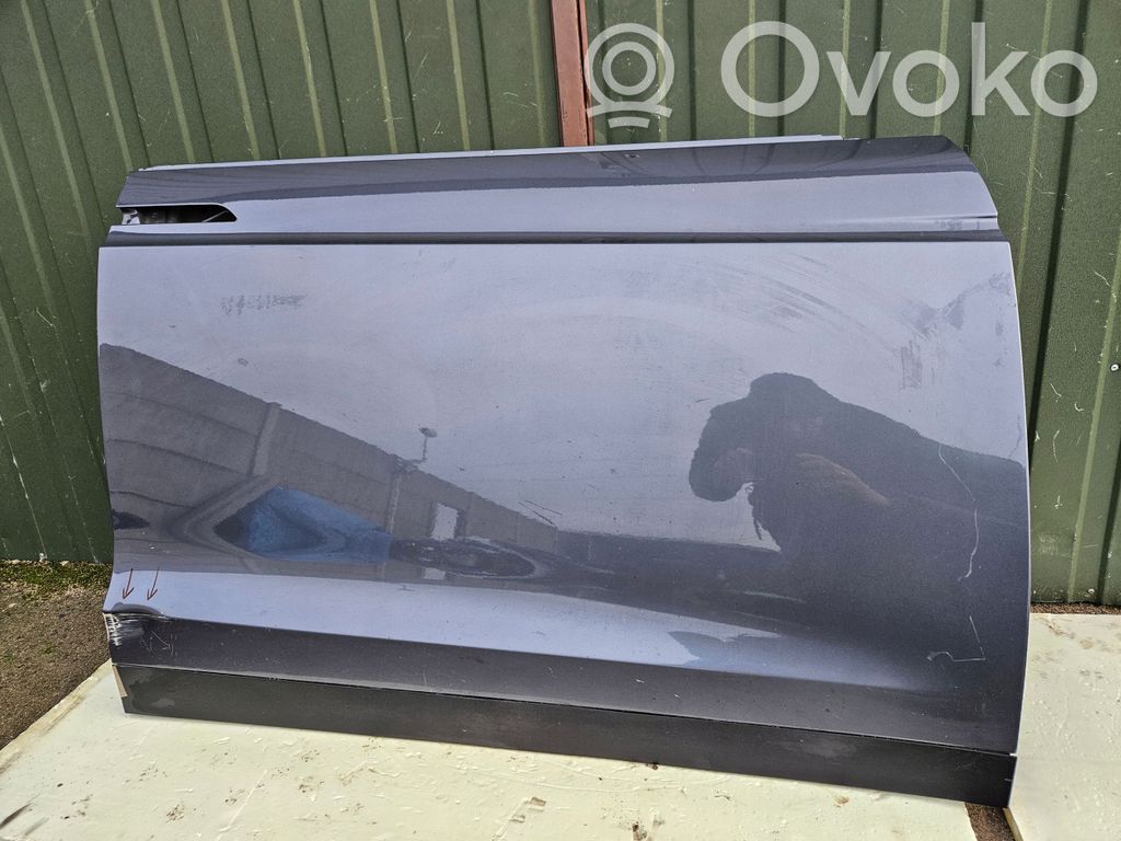 100990700K Tesla Model X Front door, €397.64 | RRR