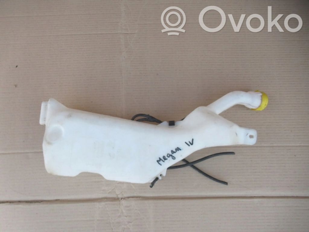 Renault Megane IV Windshield washer fluid reservoir/tank, €41.19 | RRR