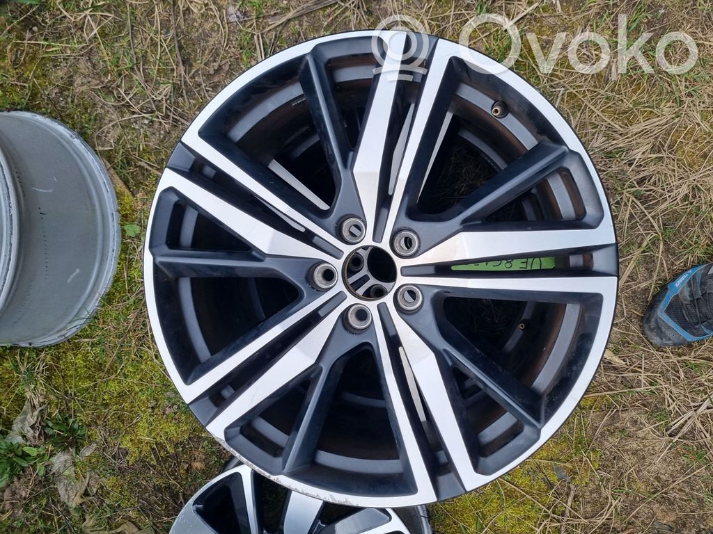 32143050 Volvo V60 Jante alliage R19, 168,24 € | OVOKO