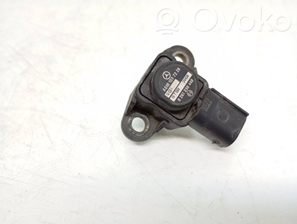 A0101537228 Mercedes-Benz C W205 Capteur de pression d'air, 12,00 € | OVOKO