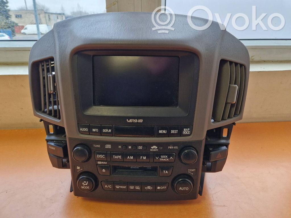 BG015332 Lexus RX 300 Radio/CD/DVD/GPS head unit, €60.00 | RRR