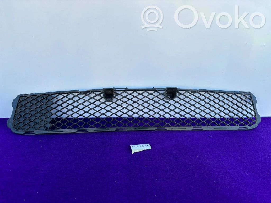 6400A827 Mitsubishi Lancer VIII Grille inférieure de pare-chocs avant ...
