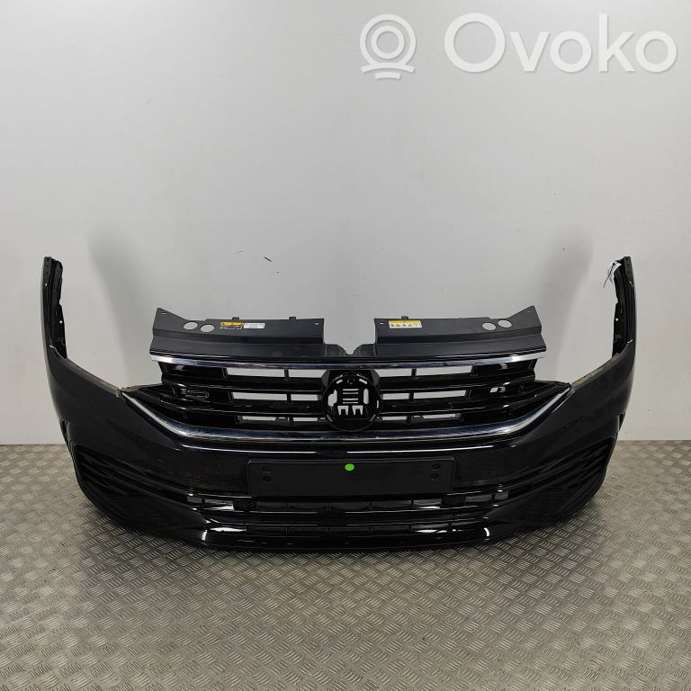 5NA807221D Volkswagen Tiguan Front bumper, €1,470.00 | RRR