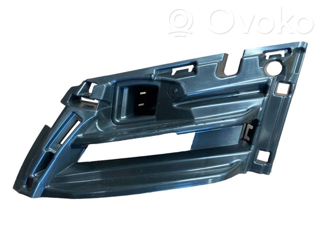 5E0807724A Skoda Octavia Mk3 (5E) Front bumper upper radiator grill, € ...