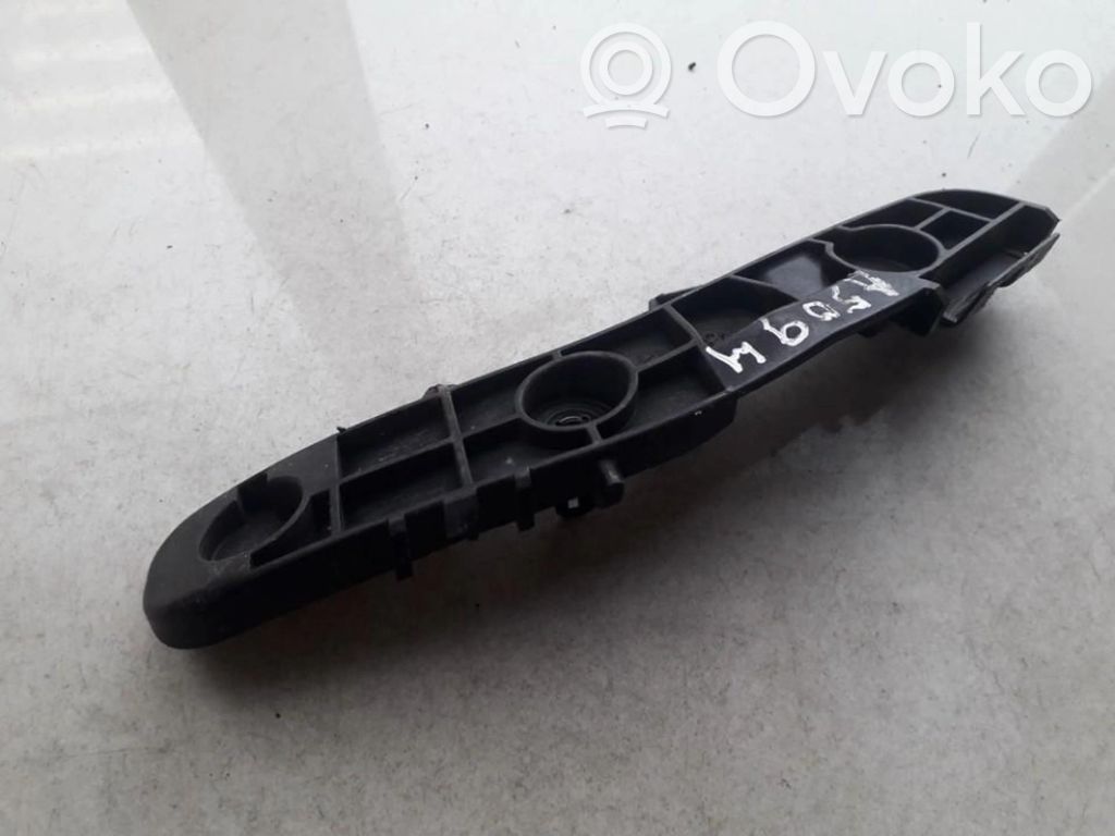 5257805010 Toyota Avensis T270 Priekinis laikiklis bamperio, 17,50 € | RRR