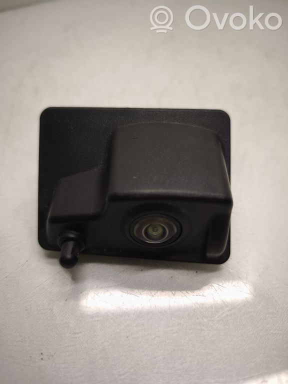 J8A240406EB Land Rover Range Rover Velar Reversing camera, €149.00 | RRR