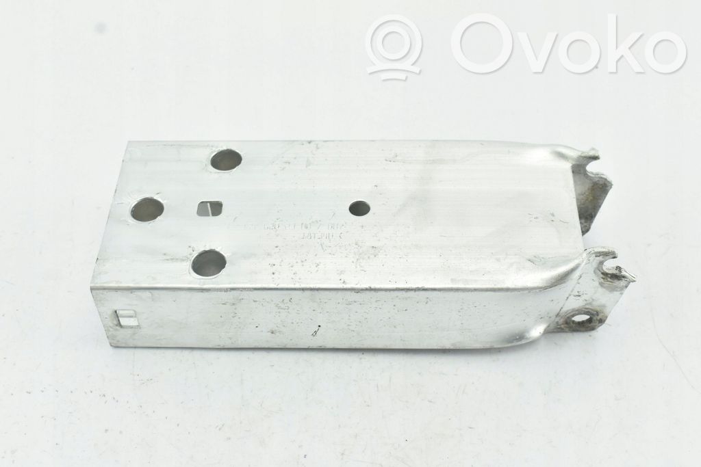 A1776202300 Mercedes-Benz A W177 Support amortisseur arrière, 77.10 ...