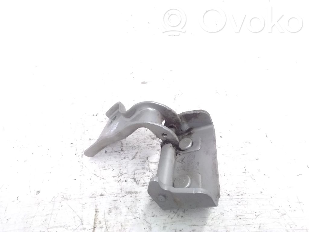 9680626180 Peugeot 308 SW Charnière de hayon, 8,00 € | OVOKO