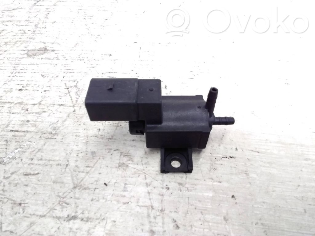 037906283D Audi A3 S3 8P Turbo solenoid valve, €6.00 | RRR