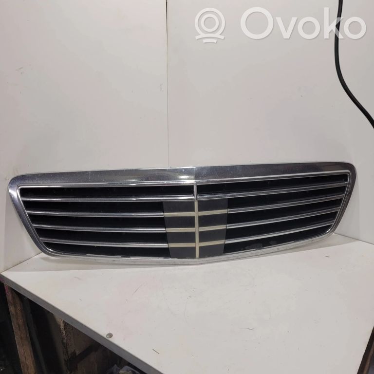 A2208800483 Mercedes-Benz S W220 Grille de calandre avant, 120,00 € | OVOKO