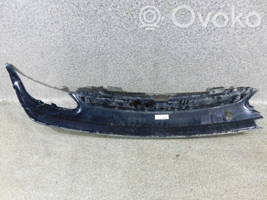 KOL6899 Mercedes-Benz CLA C117 X117 W117 Moulure inférieure de pare ...