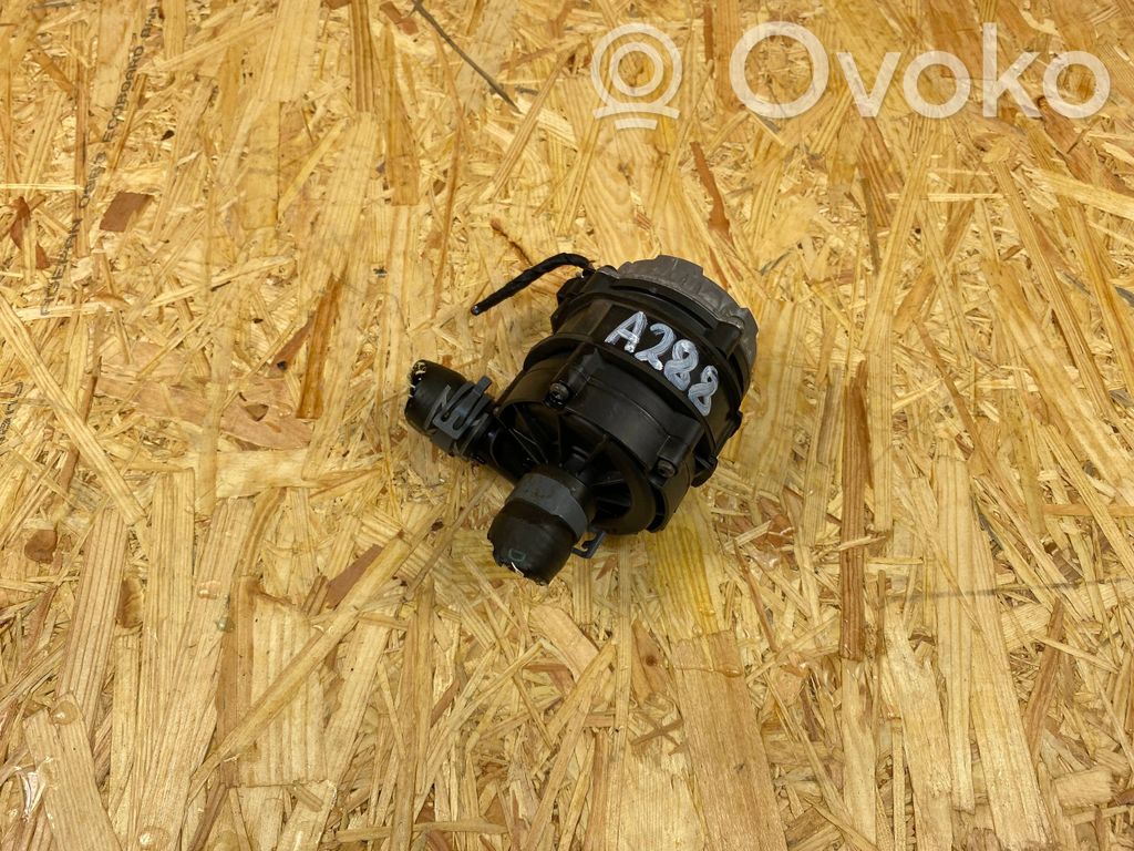 04L965567 Volkswagen PASSAT B8 Electric auxiliary coolant/water pump, € ...