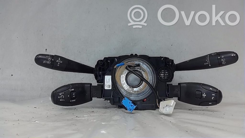 96773909ZD Peugeot 5008 Wiper turn signal indicator stalk/switch, €136. ...