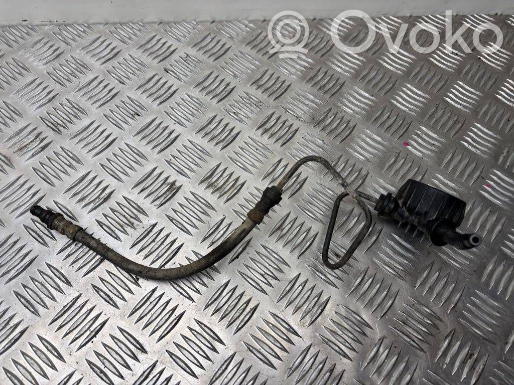 FM277001 Skoda Rapid (NH) Clutch pipe/line, €17.82 | RRR