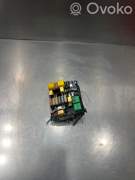 9804848580 Peugeot 208 Fuse module, €10.00 | RRR