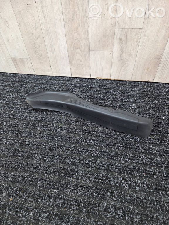 7464425 BMW 3 G20 G21 Takavalon valaisimen muotolista, 4,00 € | OVOKO