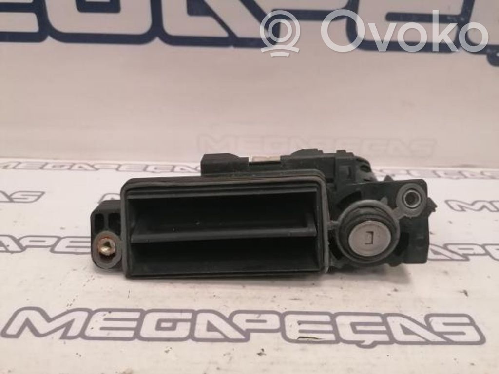 A2037500693 Mercedes-Benz E W211 Poignée extérieure de hayon arrière ...